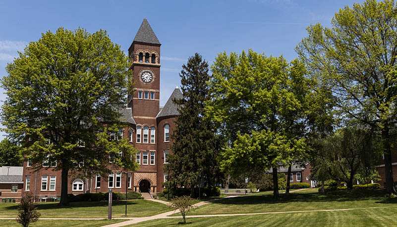 SRU honored on the national, state and public Colleges of Distinction ...